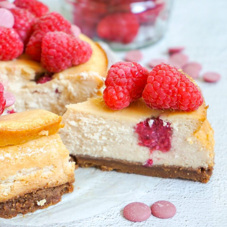 Cheesecake met frambozen en ruby chocolade recept | De Notenshop